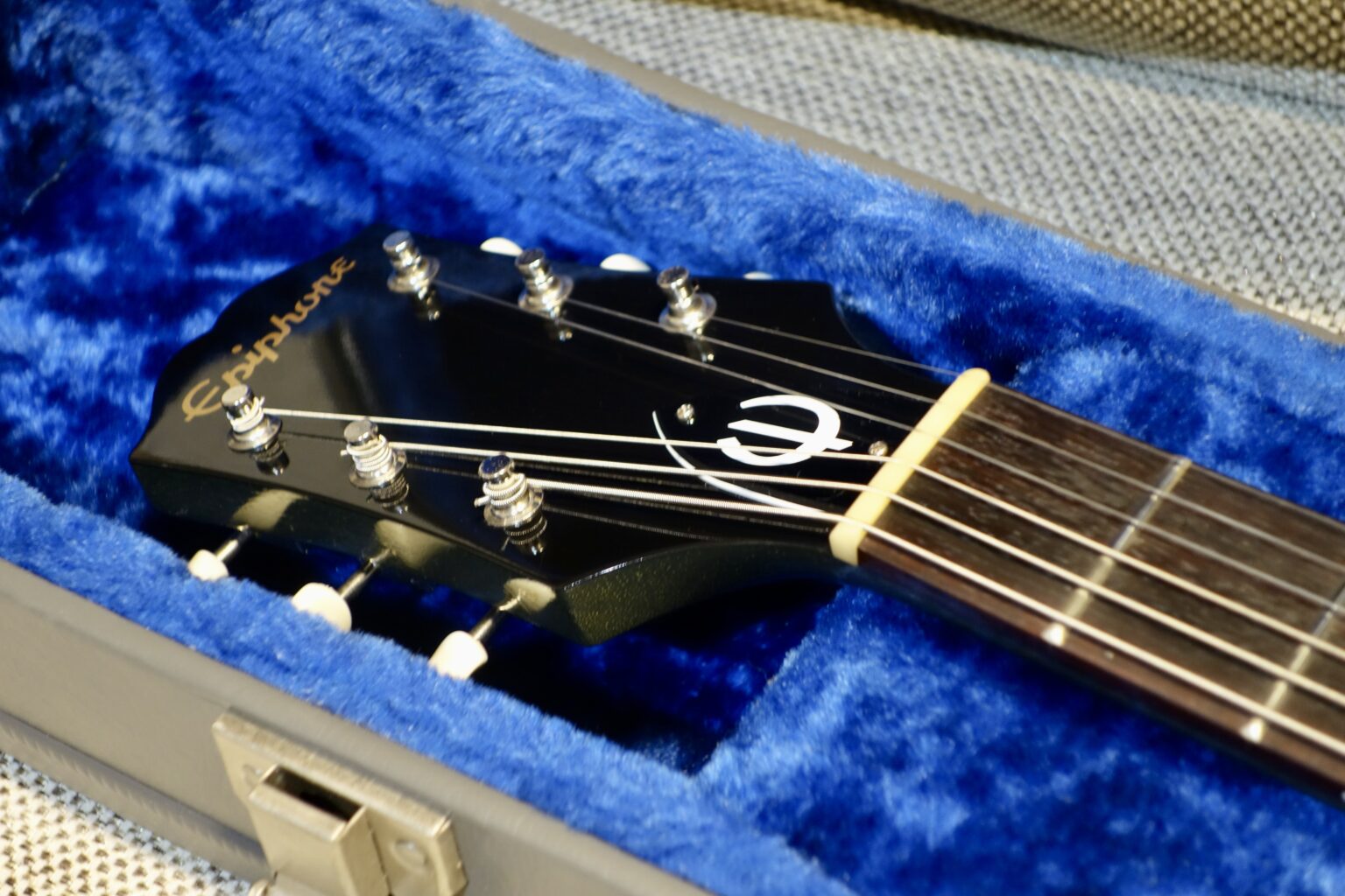 Epiphone Limited Edition Elitist Tamio Okuda Coronet Outfit / Silver ...